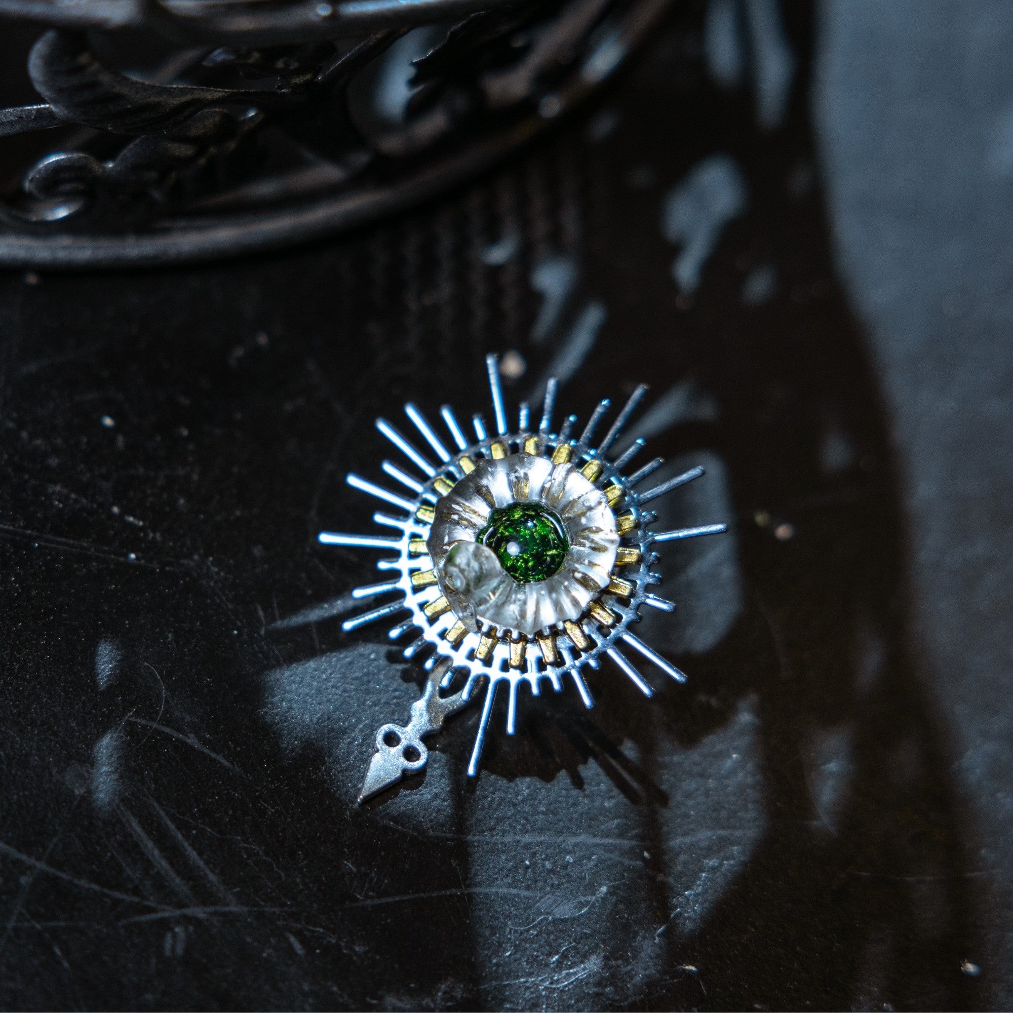 Lord of the Mysteries Amon Series Time Worm Metal Pointer Brooch ...
