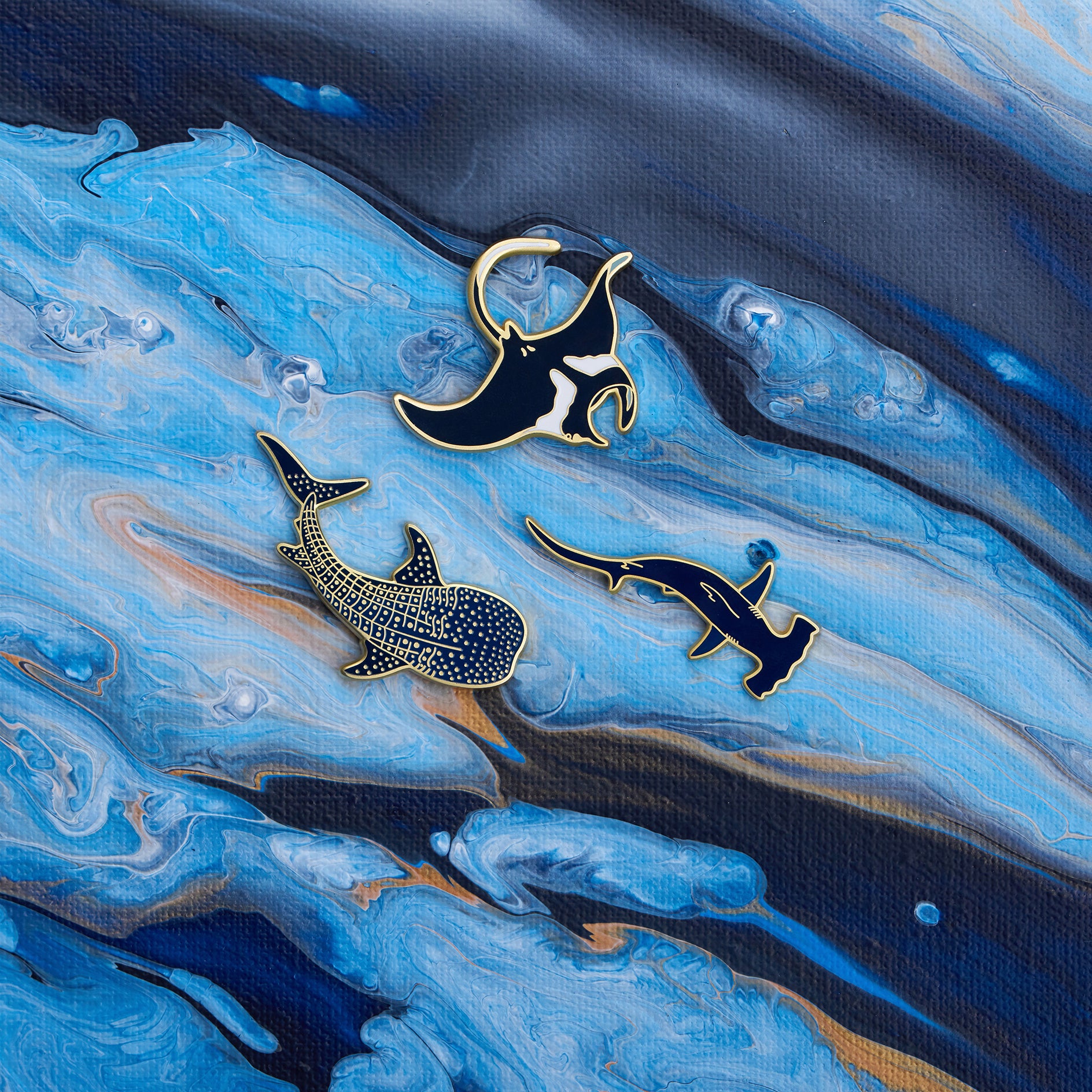 daparo Enamel Pins "Giants of the Deep" – Vermilion Collection